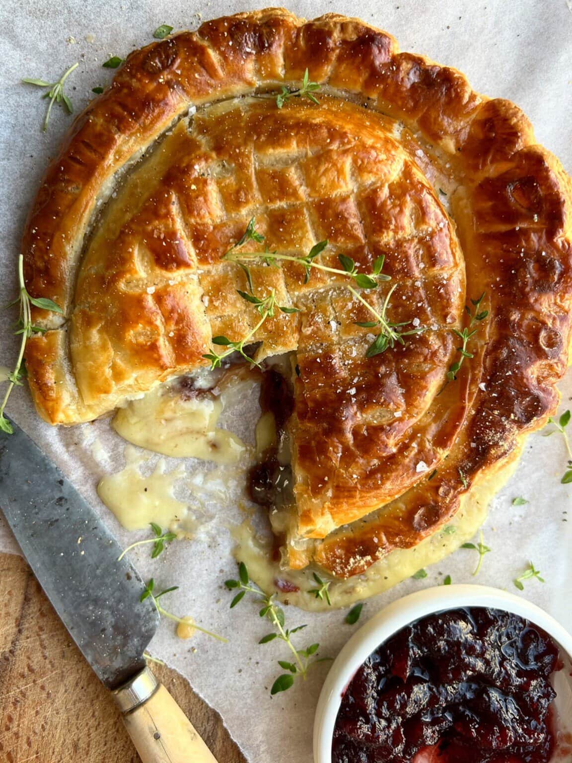 Camembert en Croute (Whole Baked Camembert in Puff Pastry) - Desert ...